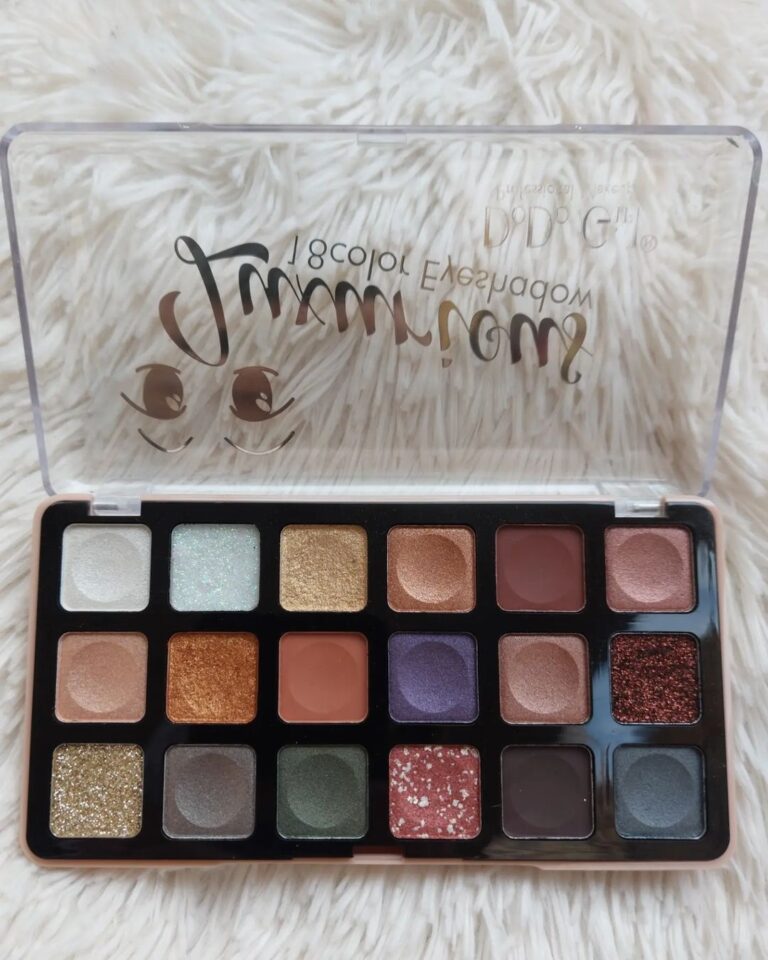 dodo girl professional eyeshadow 01 – Affordable Makeup in Pakistan